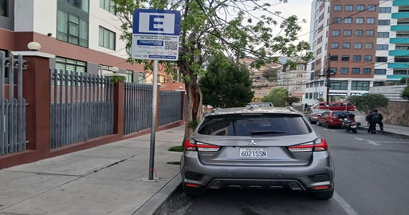 Parqueo tarifado retornó a ordenar la ciudad y optimizar el tránsito ...